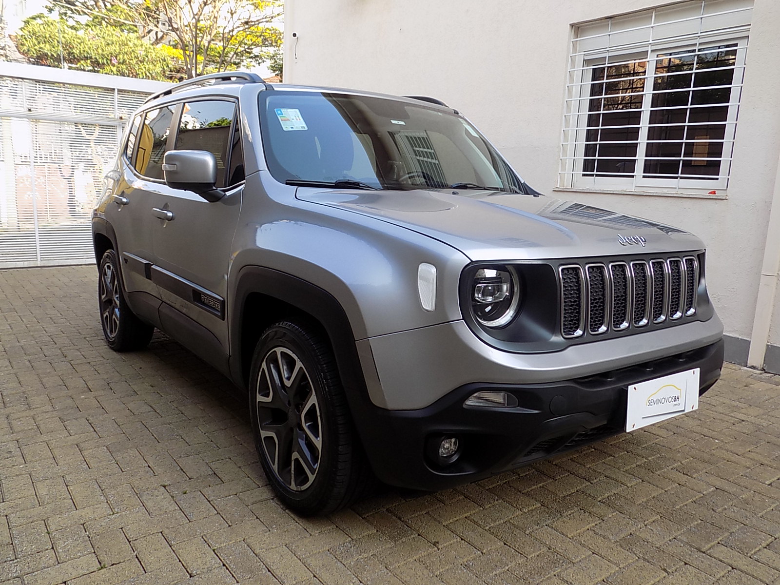Jeep Renegade Novos E Seminovos à Venda - Carro Jeep Renegade